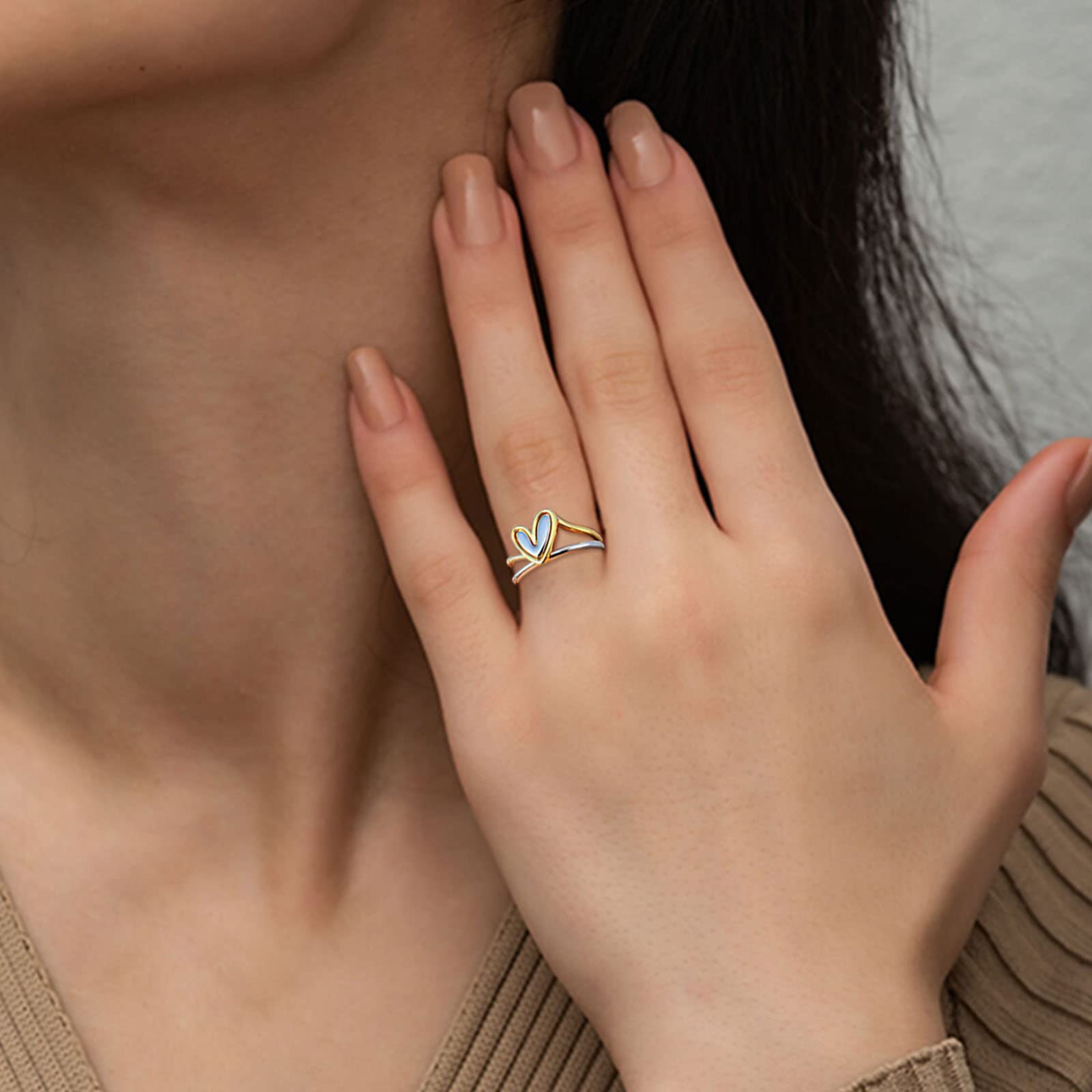 BLUGY for Daughter and Mother Heart Shaped Ring Exquisite Ring Birthday Gift for Mother Gift for Her Female Heart Shaped Ring