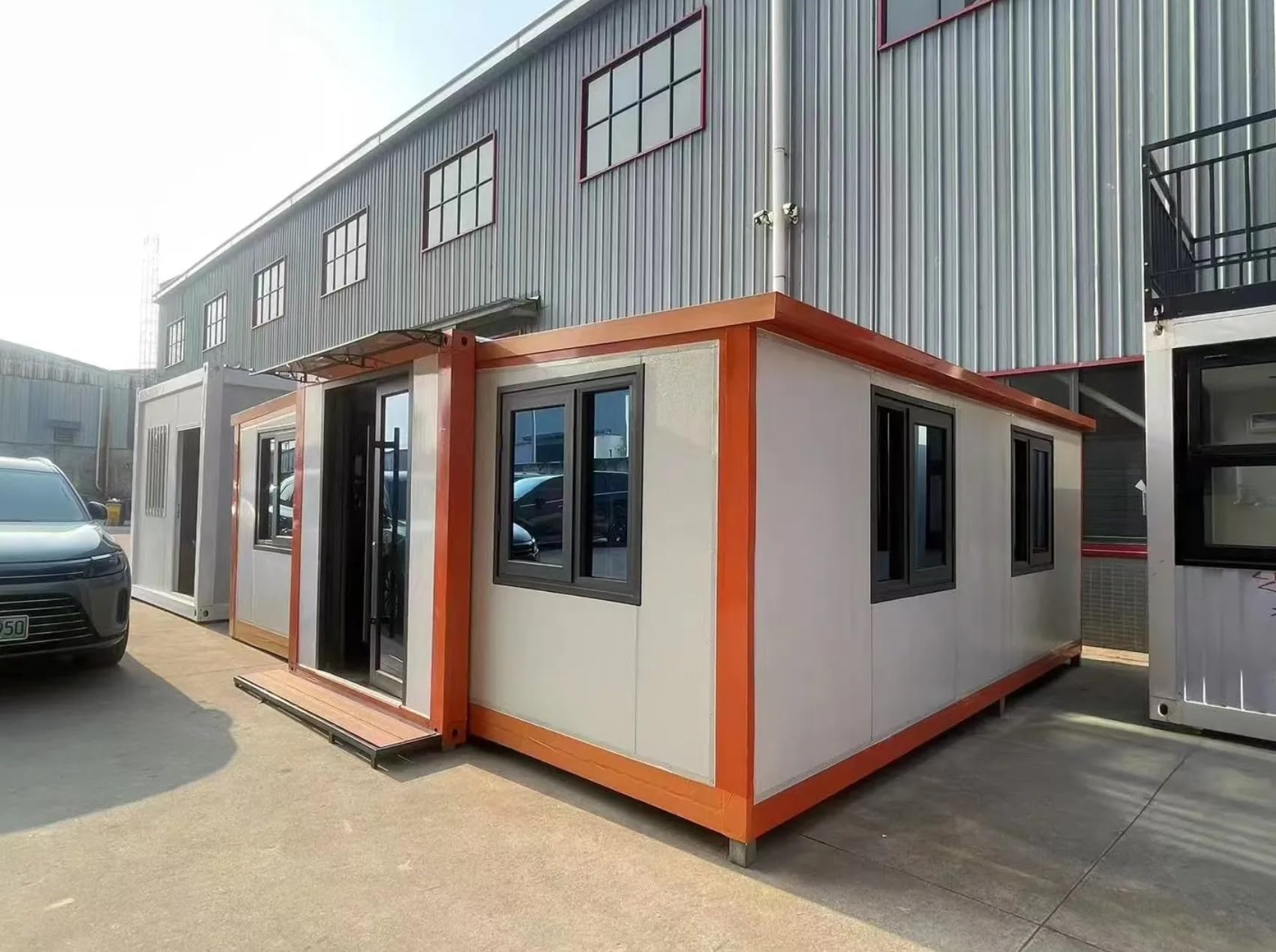 Generic Manufacturer 40FT Homes prefab Steel Expandable Container Houses Extendable Foldable Container House Including bedrooms, Kitchen, Bathroom and a Free TV