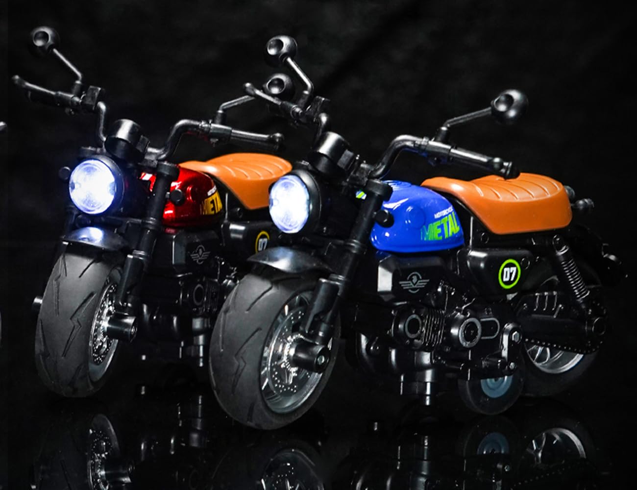 Gilumza Pull Back Motorcycle Toys, Tiny Gift with Music Lighting, Classic Motorcycles Toy for Boys Kids Age 3 4 5 6 7 8 Year Old (White)
