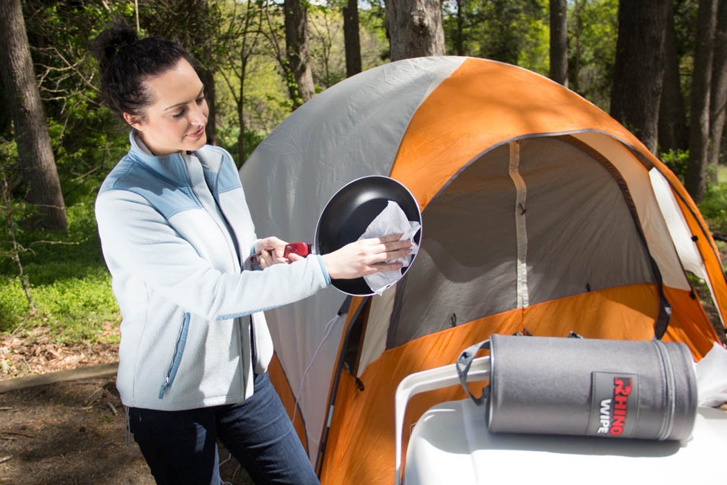 Rhino Wipe® Tote System With 75 Strong Dry Wipes - DON'T MESS WITH THE RHINO