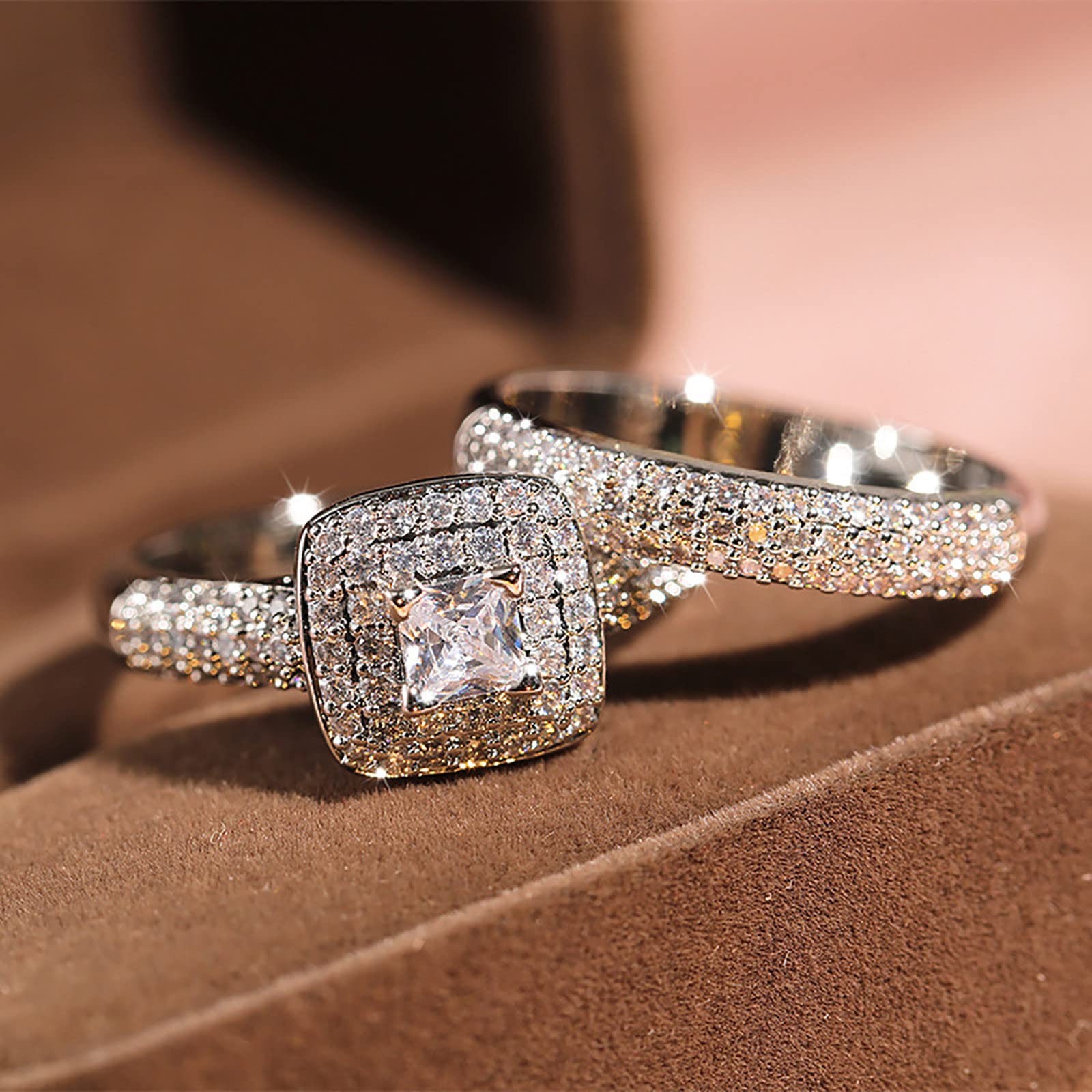 BLUGY 2pcs Ring Set Couple Rings Princess Square Diamond Set Ring Fashion Luxury Engagement Wedding Jewelry for Valentine's Day