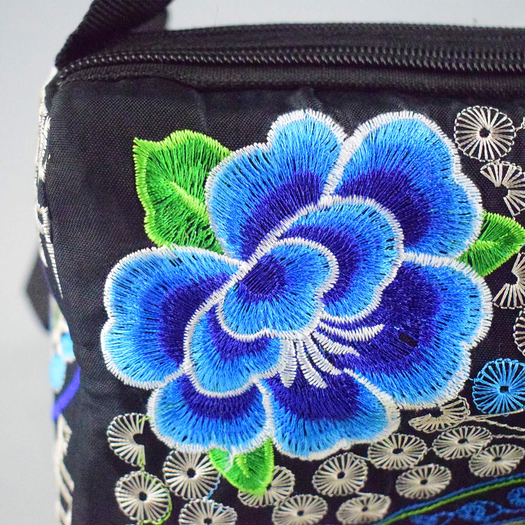 Handmade Embroidered-Cute Mini Canvas-Crossbody Bag Coin Purse Cell phone Pouch for Women (apple violet)