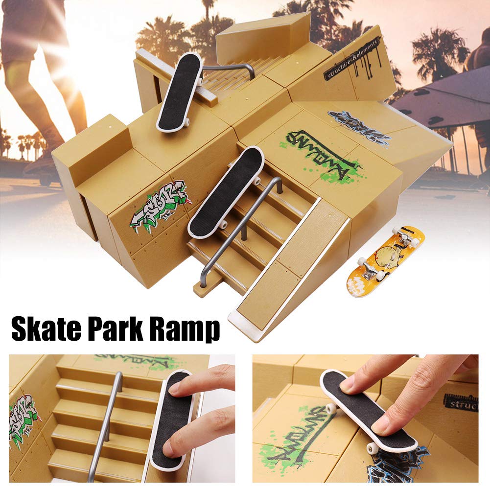 icoko Skate Park Kit, 8 PCS Skate Park Kit Ramp for Mini Finger Skateboard Ultimate Parks Training Props with 3 Finger Skateboard and 4 Silicone Mat Set