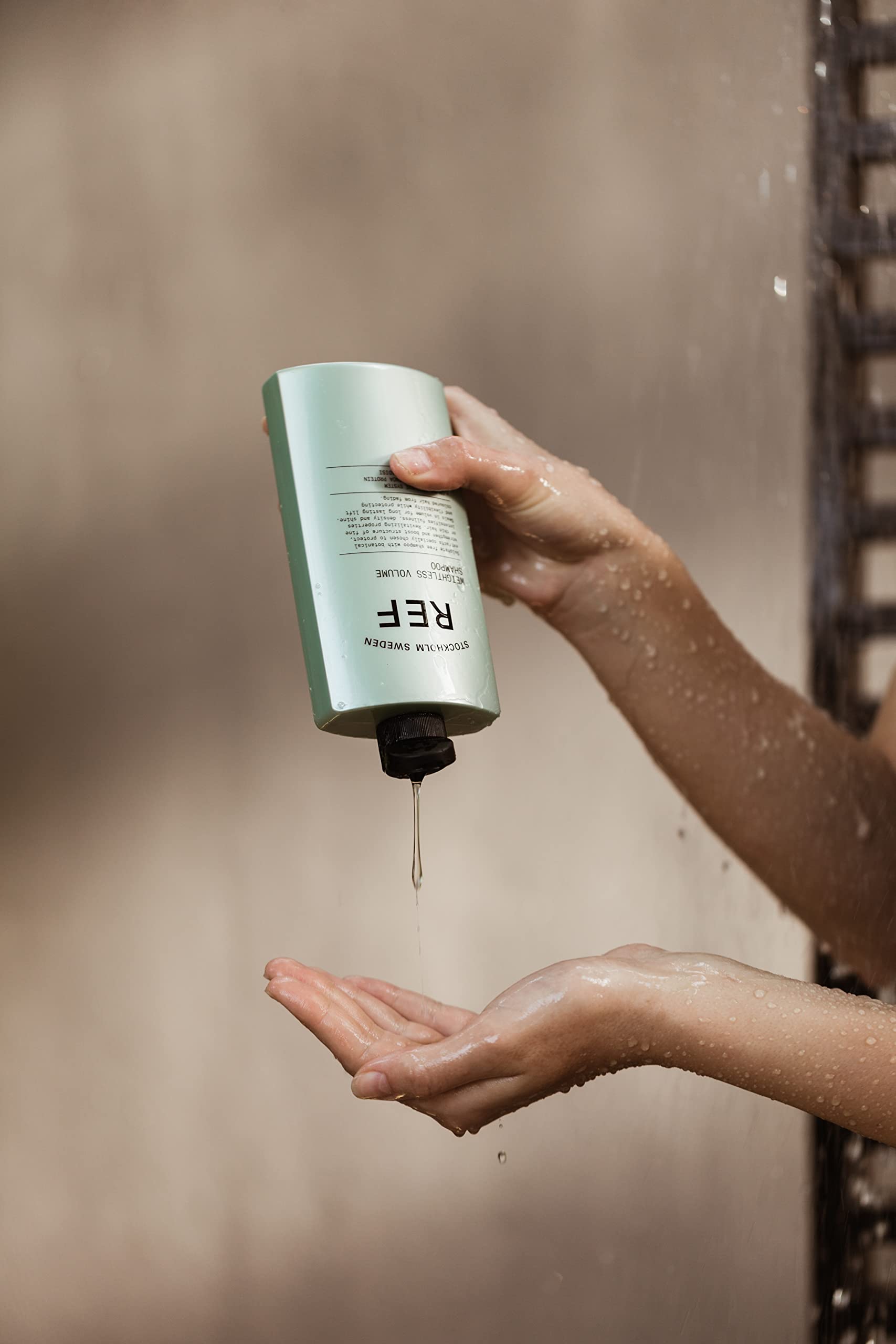 REF Weightless Volume Shampoo 750 ml
