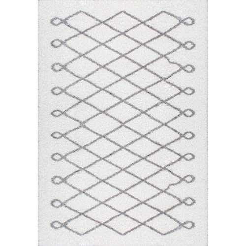 nuLOOM Stasia Diamond Shag Area Rug, 5' 3" x 7' 6", Grey