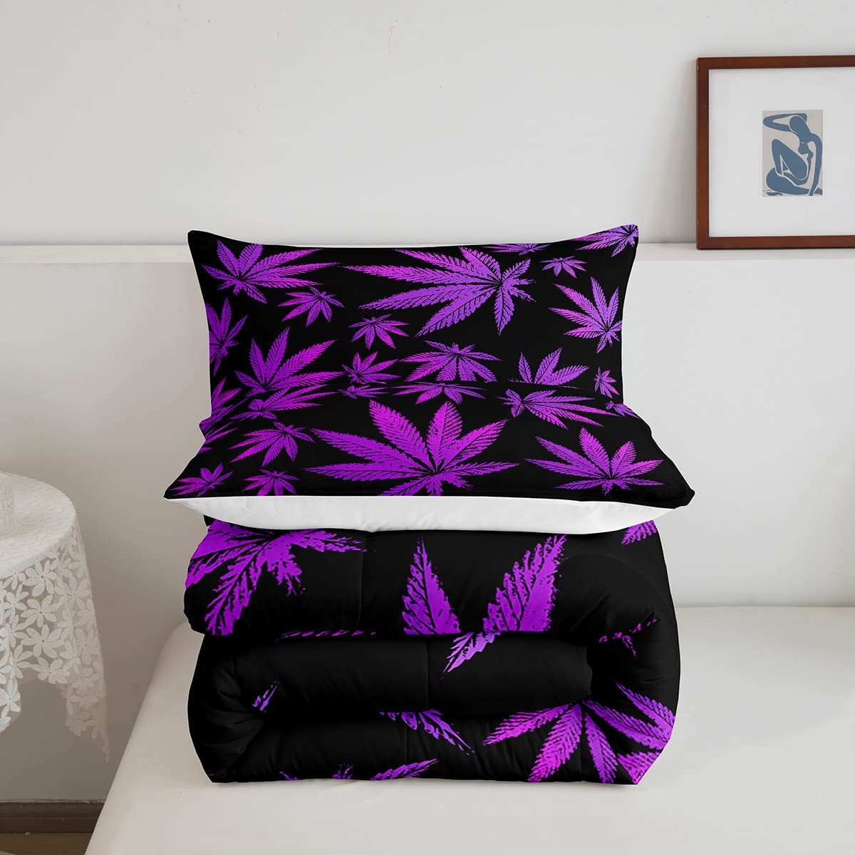 Feelyou Marijuana Leaf Queen Size Black Purple Comforter Set Weed Leaf Botanical Bedding Set for Kids Men Women Adults Cannabis Leaves Comforter Luxury Puple Hemp Quilt Set Room Decor 3Pcs
