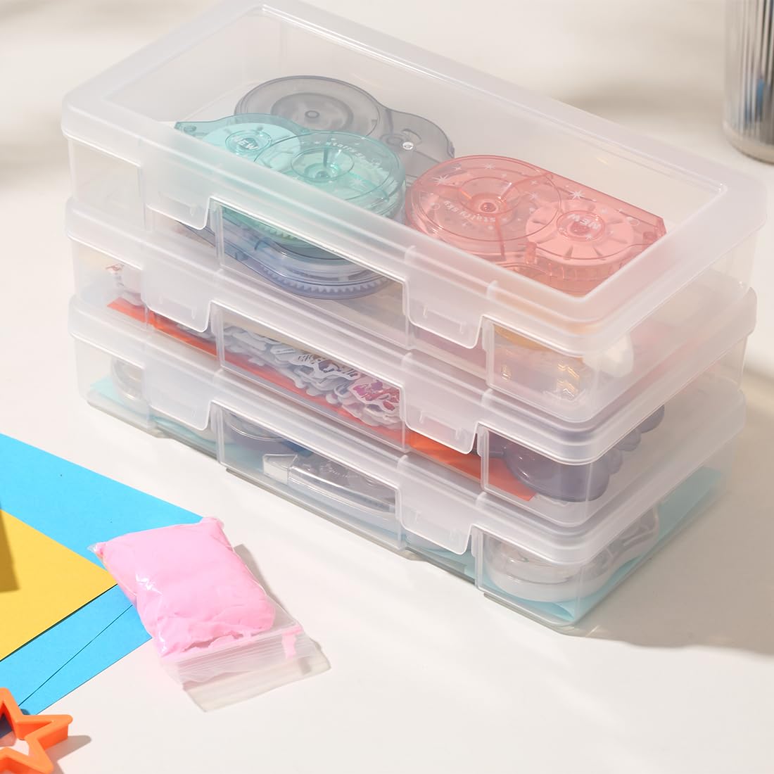 Naivees Multi-size Storage Containers with Latching Lid 3 Pack Small,Medium and Large Plastic Storage Box for Office,Beauty,Clear