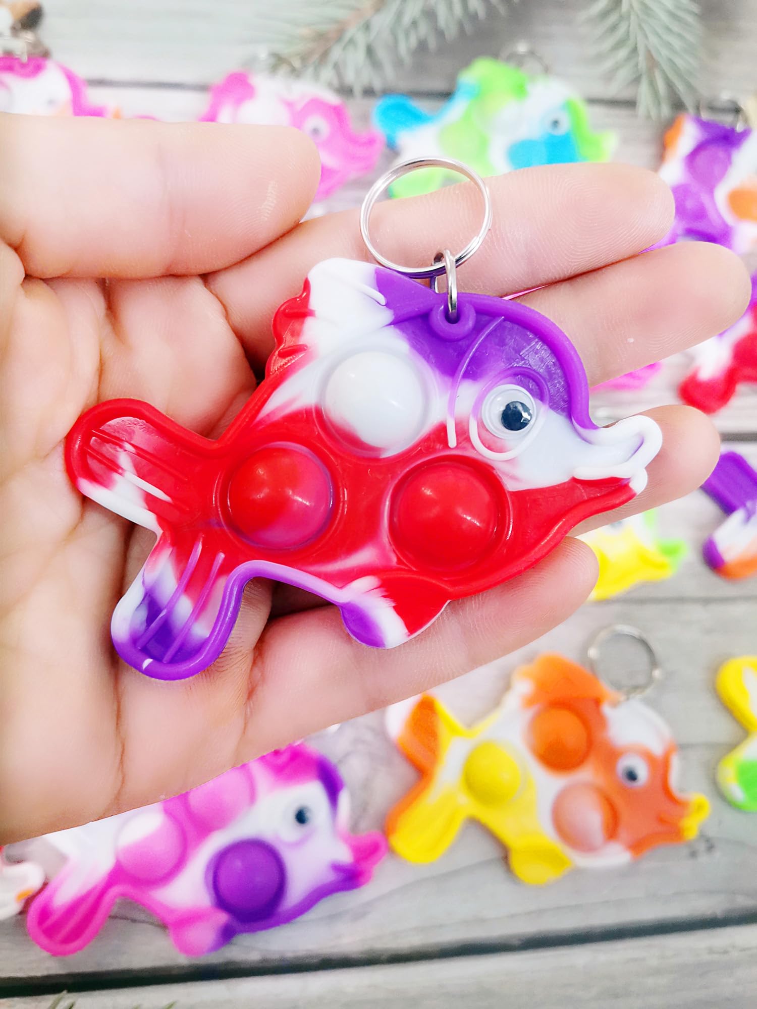Clasporo 24 Packs Fish Bulk Little Fidget Party Favors Graduation Classroom Students Small Prize,End of Year Summer Mini Pop for Kids