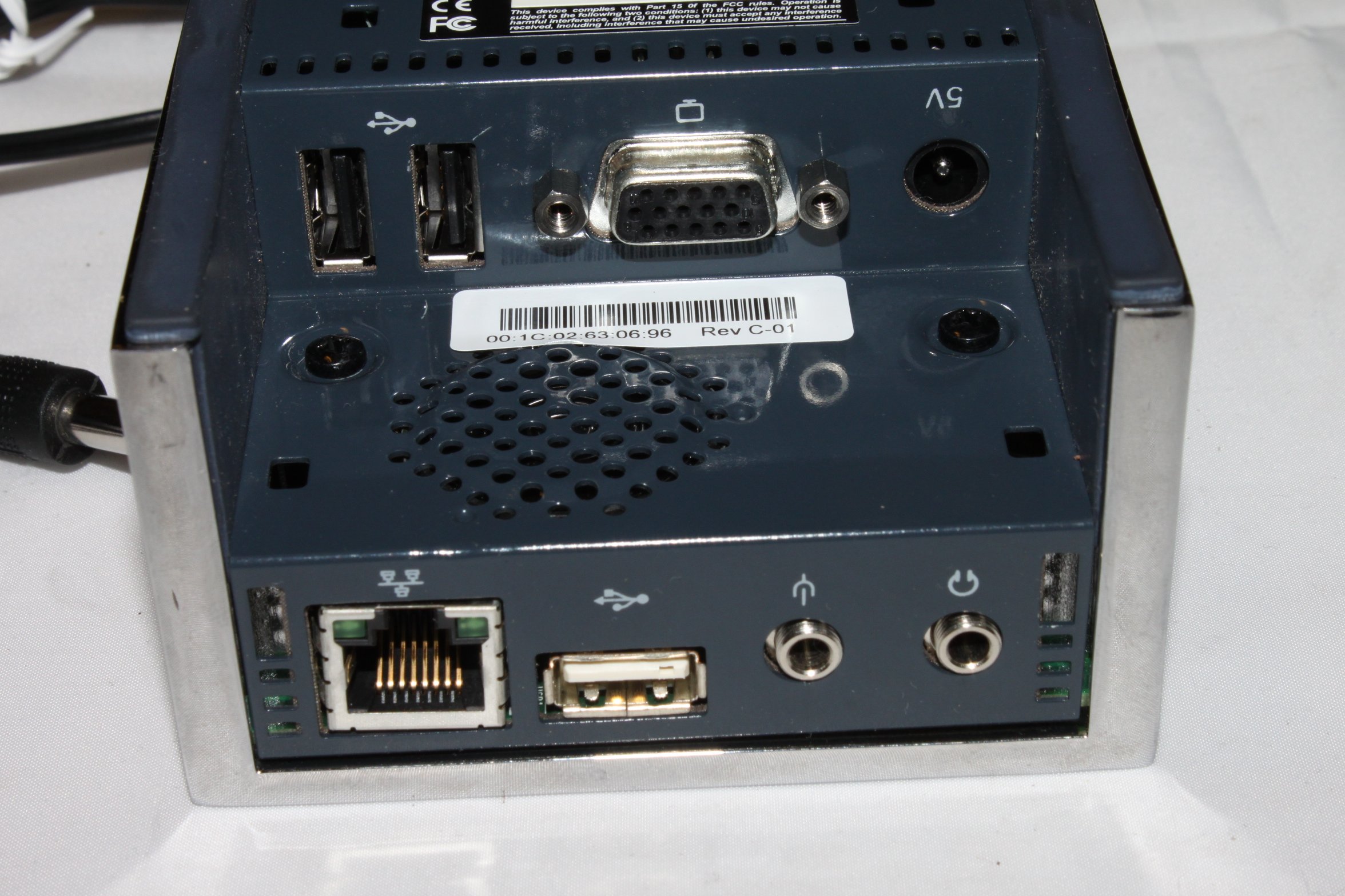 pano logic Thin Desktop Client Chrome Silver G1 N14939 with Power Supply