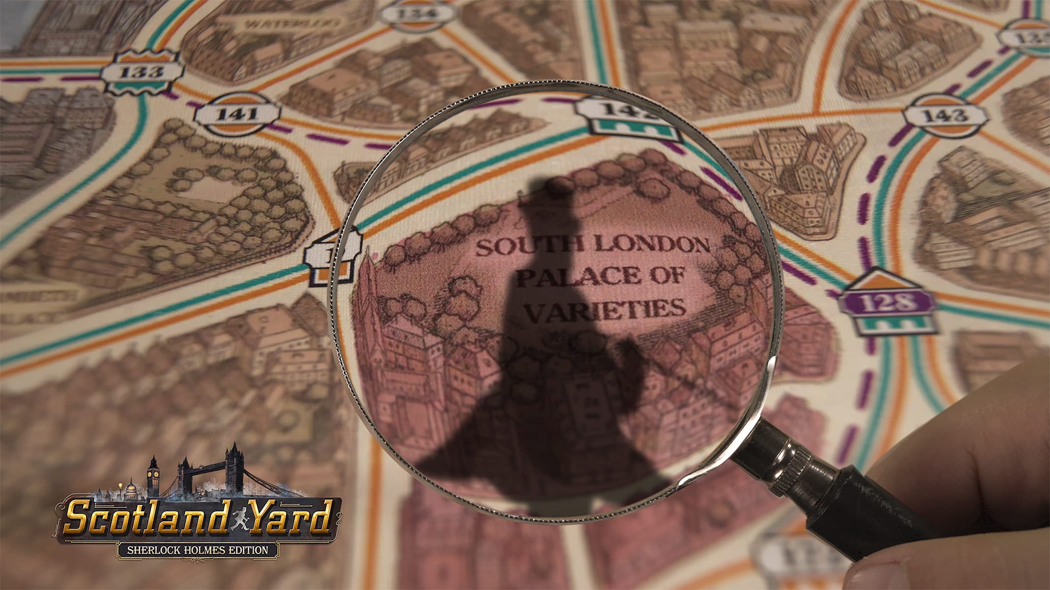 Ravensburger Scotland Yard Sherlock Holmes Edition - Strategy Game for Ages 8+ | Engaging Brain Teaser | Ideal for Family Game Night, Award-Winning Game
