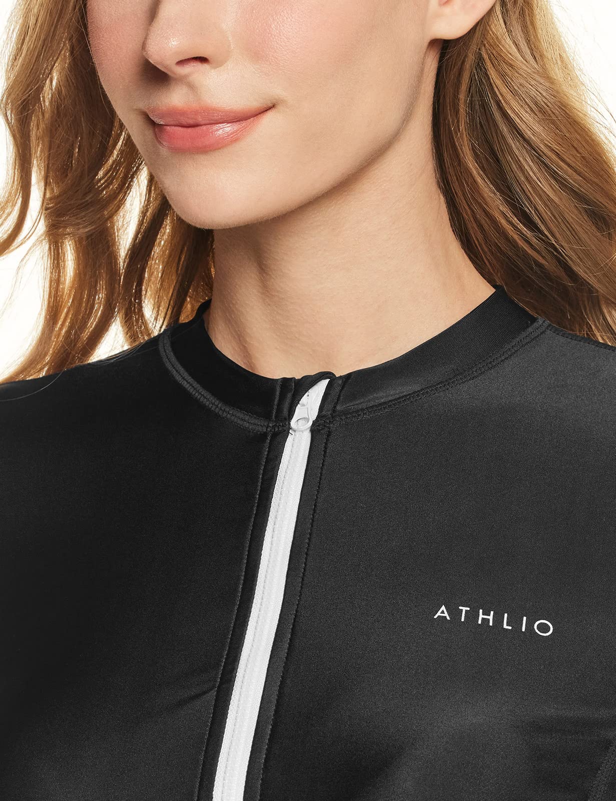 ATHLIO Women's Half-Zip Front Rash Guard, UPF 50+ Side Adjustable Long Sleeve Swim Shirts, UV/Sun Protection Swimsuit Top, Half Zip Rashguard Black, Medium