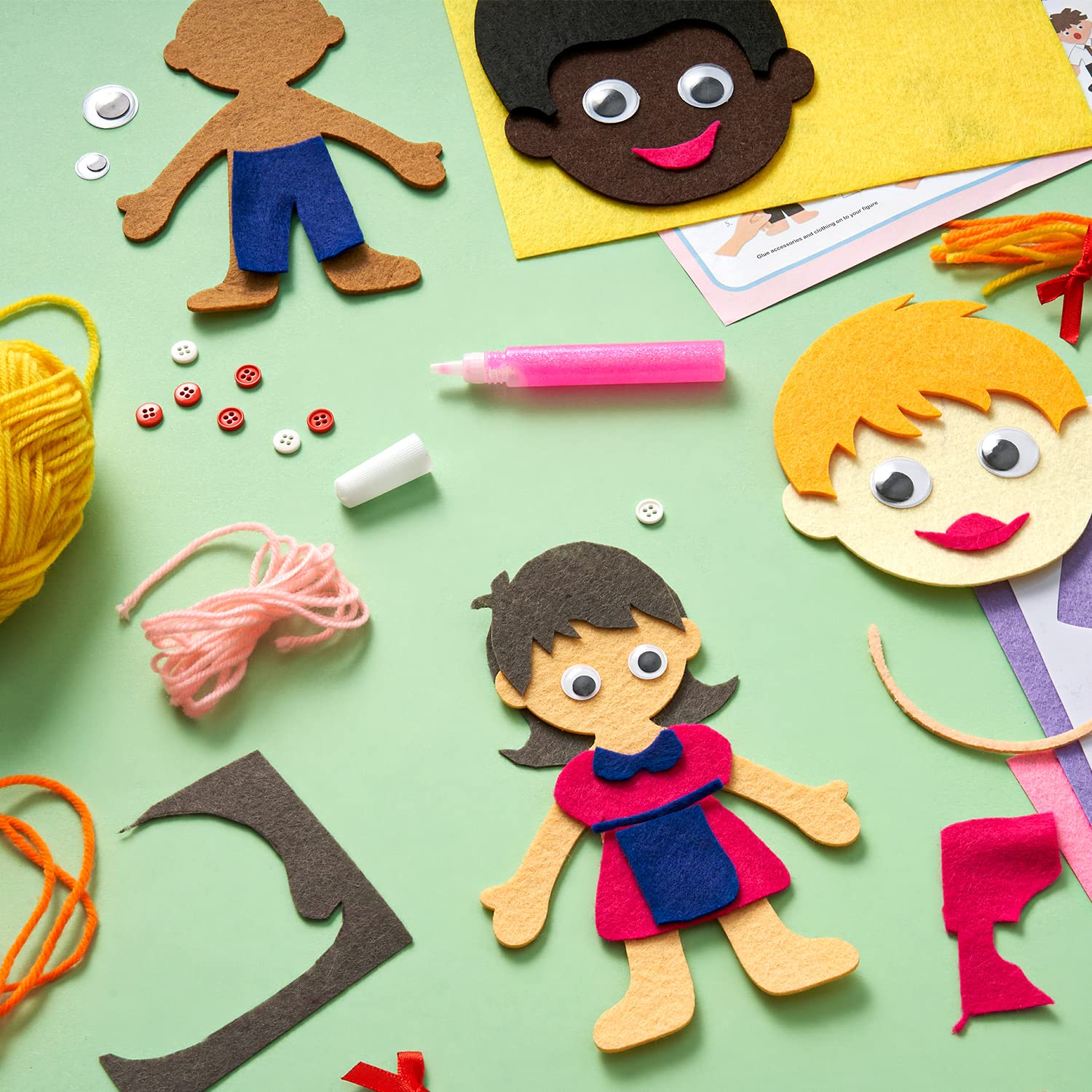 Arteza Kids Felt Kit, 272 Pieces, 30 Pre-Cut Puppet & People Shapes, 10 Felt Sheets, 3 Stencil Sheets, and Accessories, Educational Kids’ Craft Supplies to Inspire Creativity