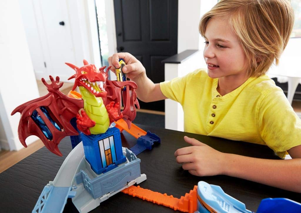 Hot Wheels Dragon Blast Play Set with Launcher for Heroic Action