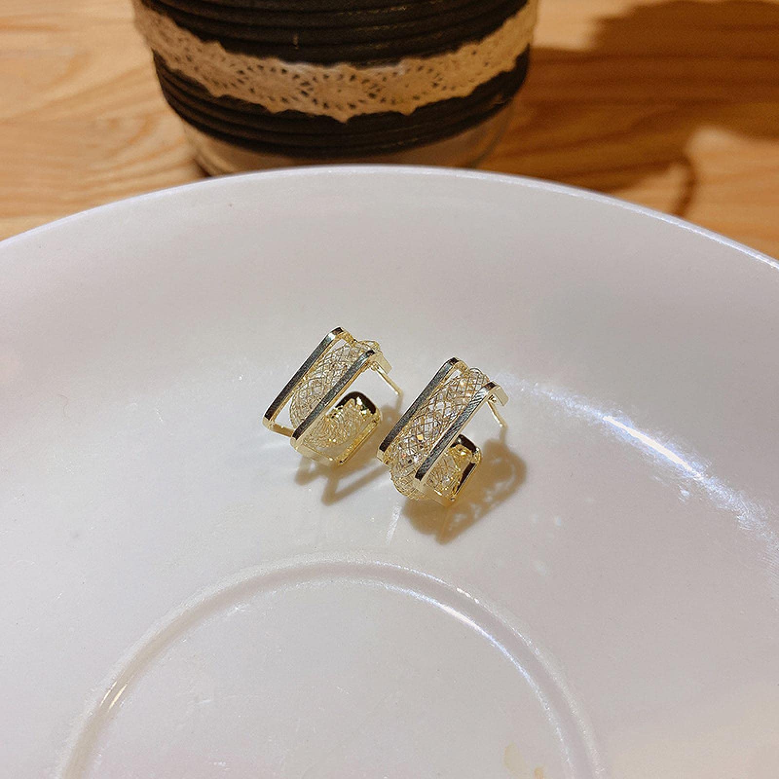 AOOF 925 Silver Needle Square Mesh Earrings Korea East Gate Simple Temperament Earrings Fashion Earrings Women 30289