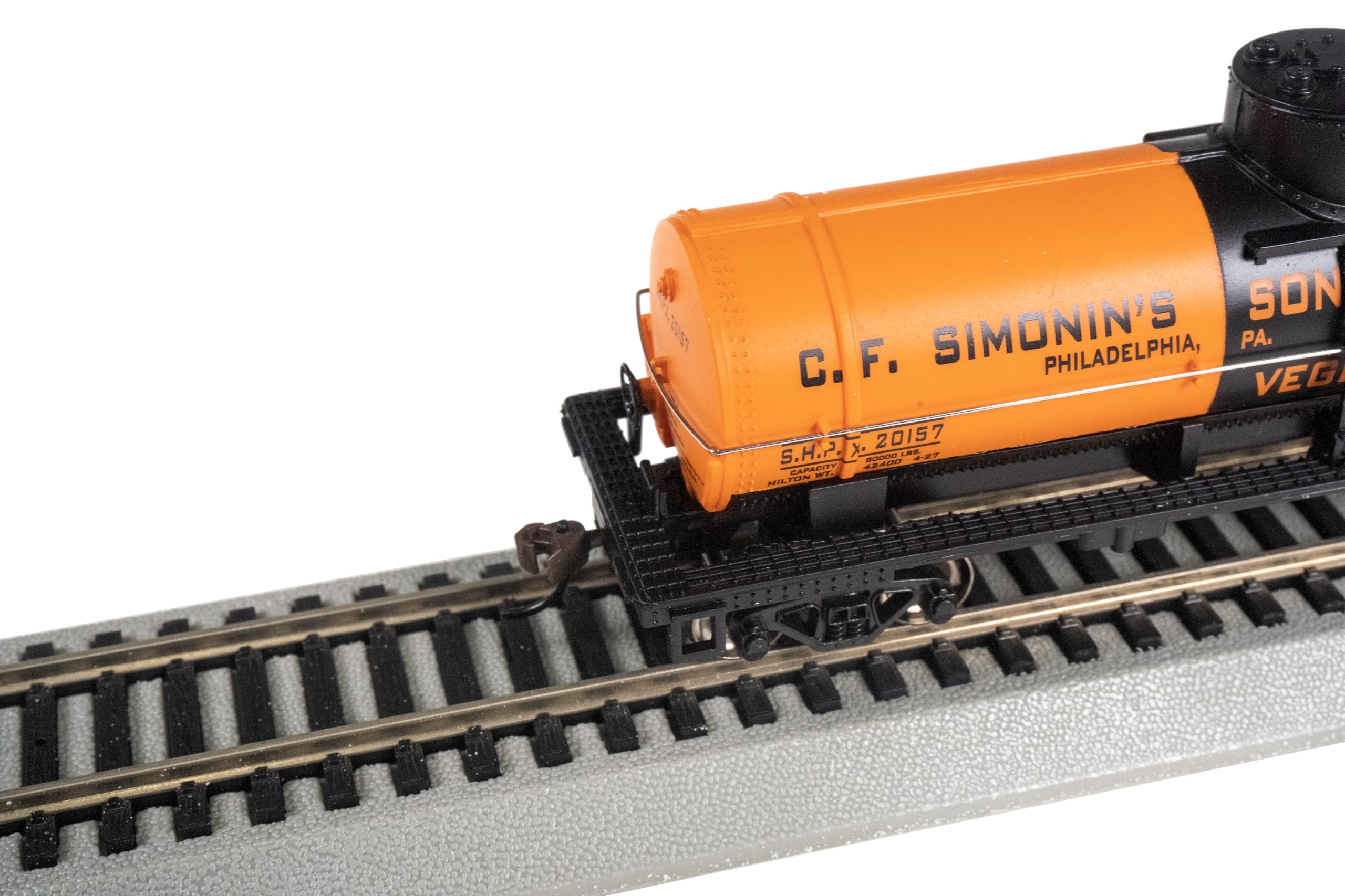 Bachmann Trains - 40’ Single Dome Tank CAR - C.F. SIMONIN'S SONS, INC. #20157 - HO Scale