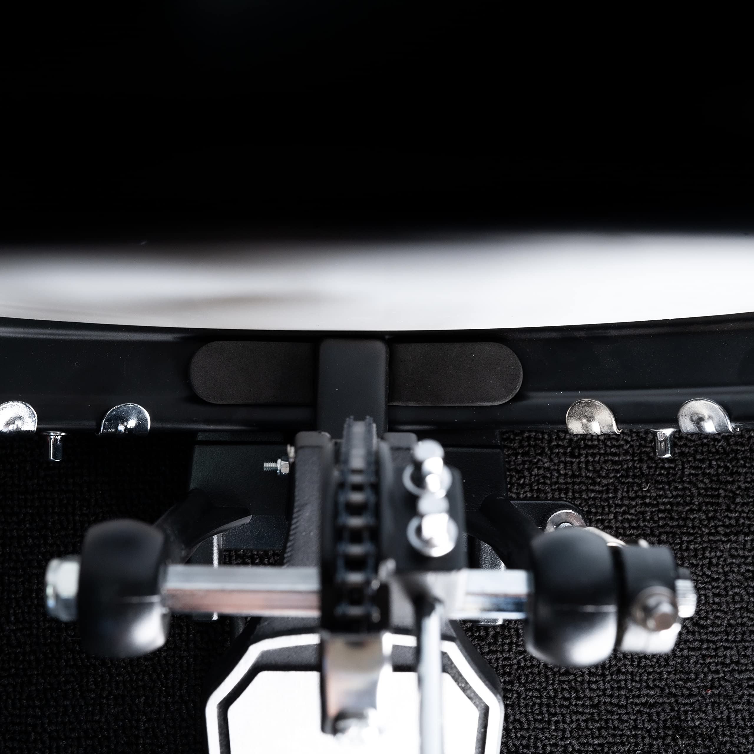 Aucuda Bass Drum Hoop Protector Set of 4, Keeps Bass Drum and Pedal Tighter, Prevent Scratching from Marching Snare Drum, Black Gasket for Drum Pedal, Drum Accessories for Drum Set, Gift for Drummers.