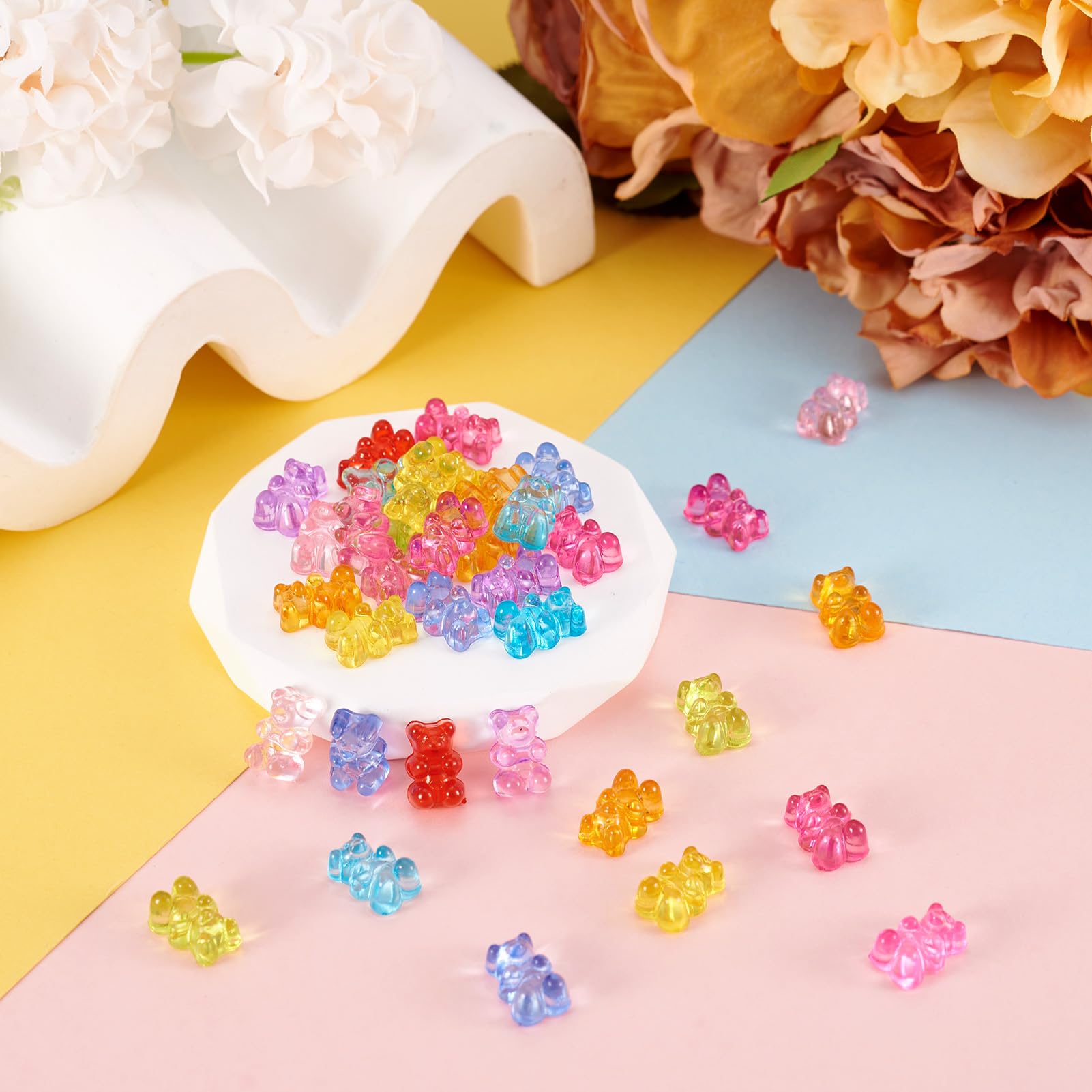 FASHEWELRY 200pcs Clear Acrylic Bear Beads Mixed Color Transparent Gummy Bear Spacer Beads Mini Cute Bear Loose Beads Bulk for Bracelet Necklace Earring Jewelry Making