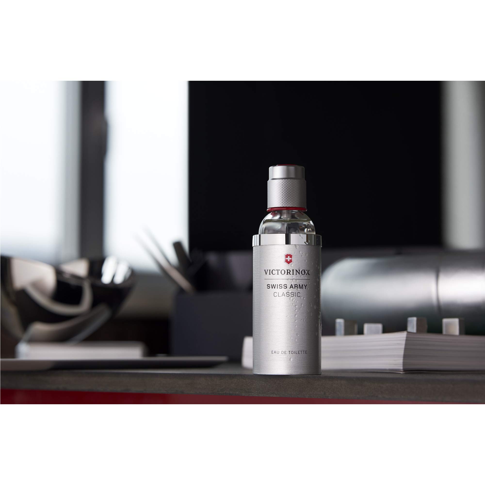Victorinox Swiss Army Classic Eau De Toilette 1.7oz/50ml Spray for Men