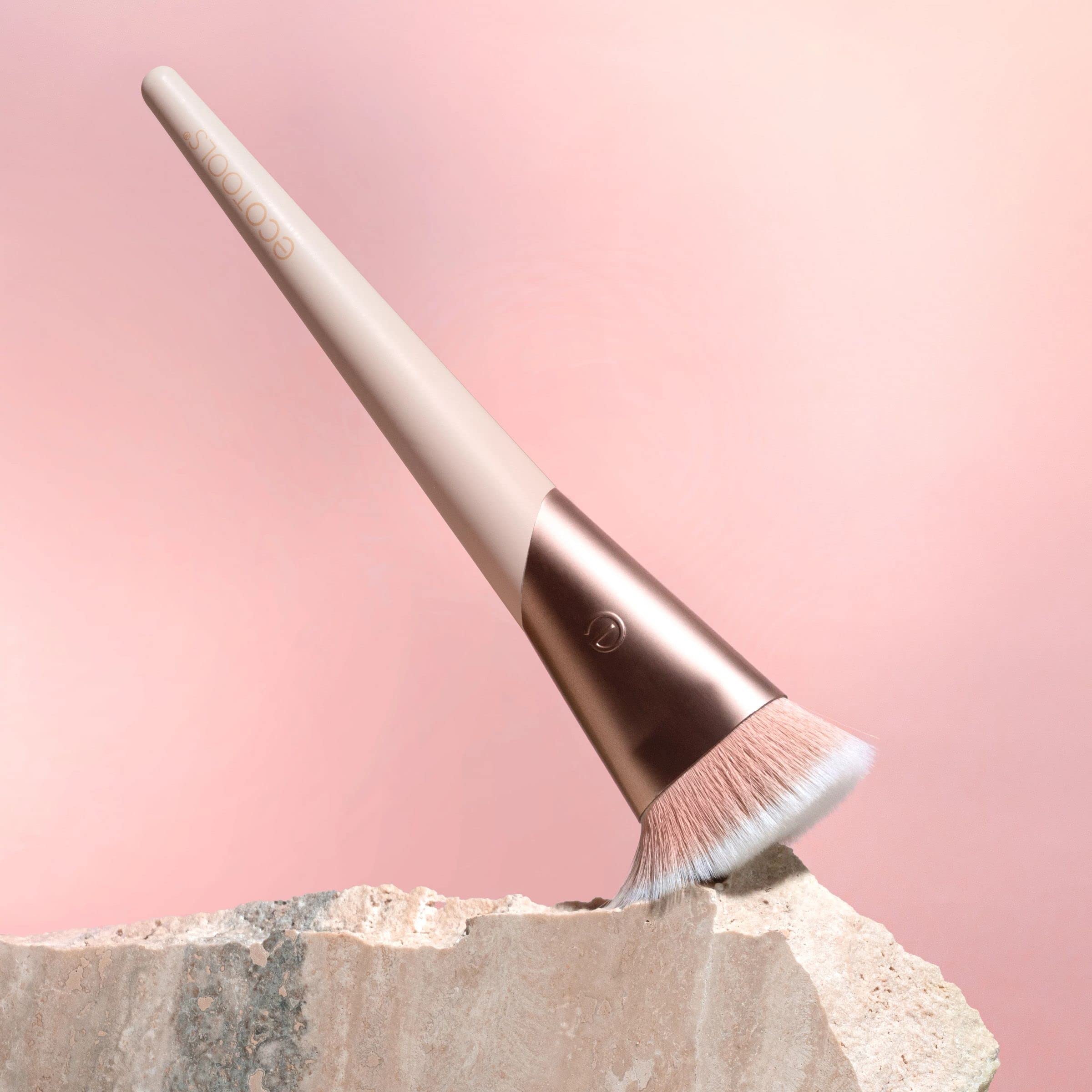 EcoTools Ecofriendly Luxe Flawless Foundation Makeup Brush for Liquid & Cream Foundation, Dense, Synthetic Bristles, Eco-Friendly Premium Quality Makeup Brush, Vegan & Cruelty-Free, 1 Count