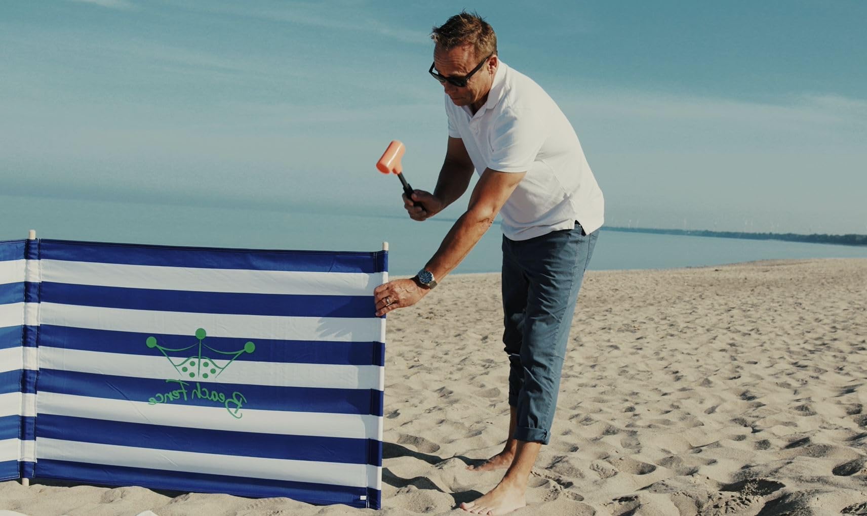 BEACH FENCE Premium 20 ft Beach Windscreen, Privacy Screen, Wind Blocker - Original Nautical, Free Rubber Mallet and Carry Bag Included