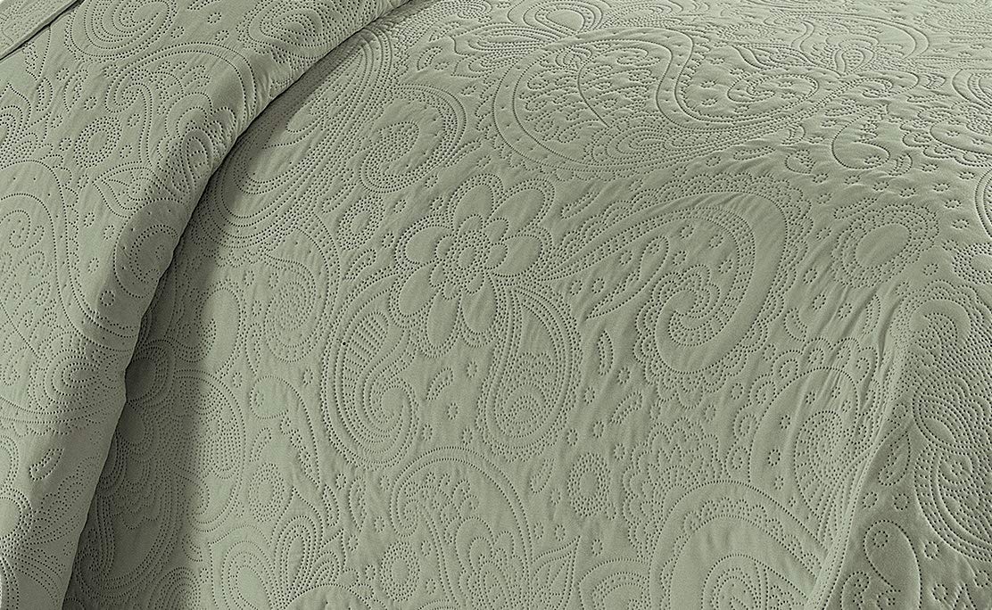 AZORE LINEN Solid Bedspread Quilt Coverlet Bedding Set Embossed with Seamless Floral Paisley Pattern - Dana (Light Green, Full/Queen)