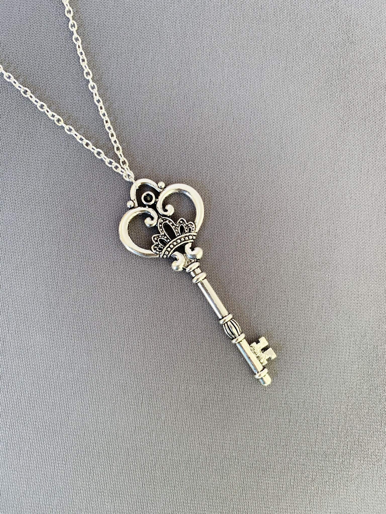 Antiqued womens Silver key necklace 27 long necklace chain skeleton key pendant silver chain