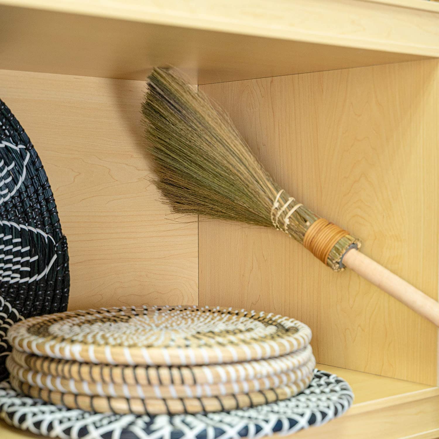Natural Whisk Sweeping Hand Handle Broom - Vietnamese Straw Soft Broom for Cleaning Dustpan Indoor - Outdoor - Decorative Brooms - Wooden Handle - 9.84'' Width, 27.55" Length