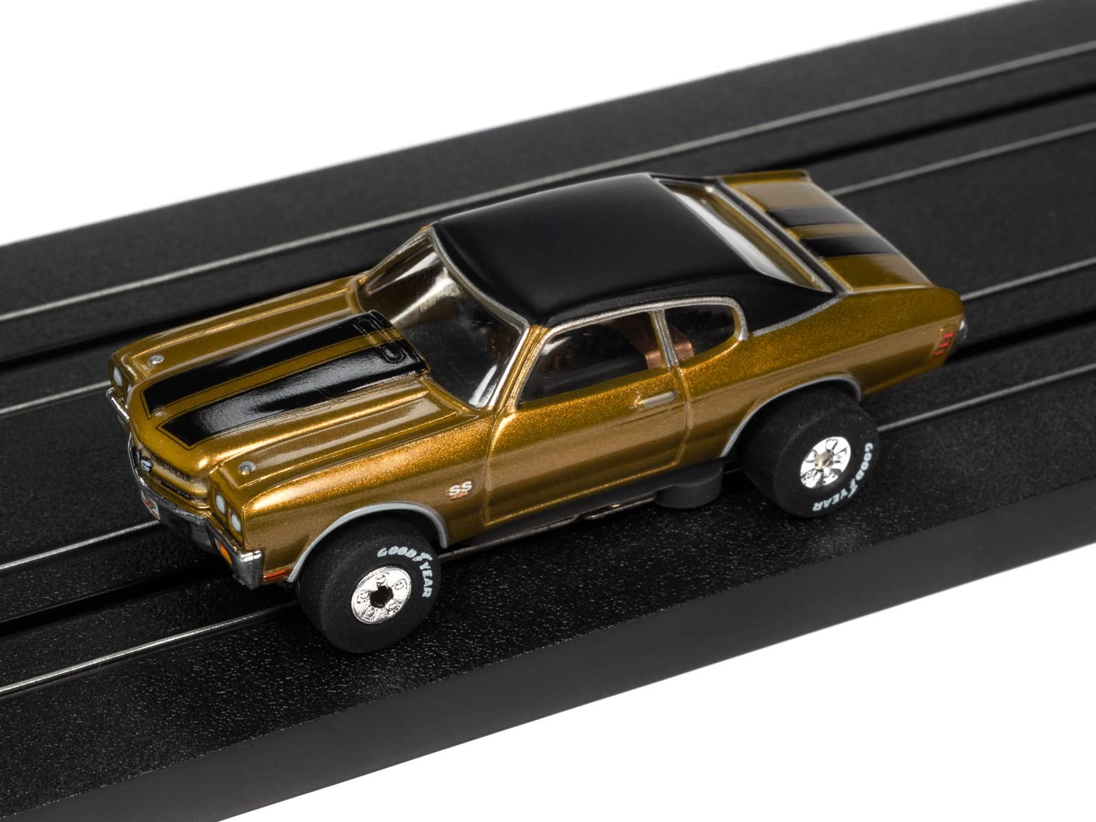 Auto World Thunderjet OK Used Cars 1970 Chevrolet Chevelle SS (Gold) HO Scale Slot Car