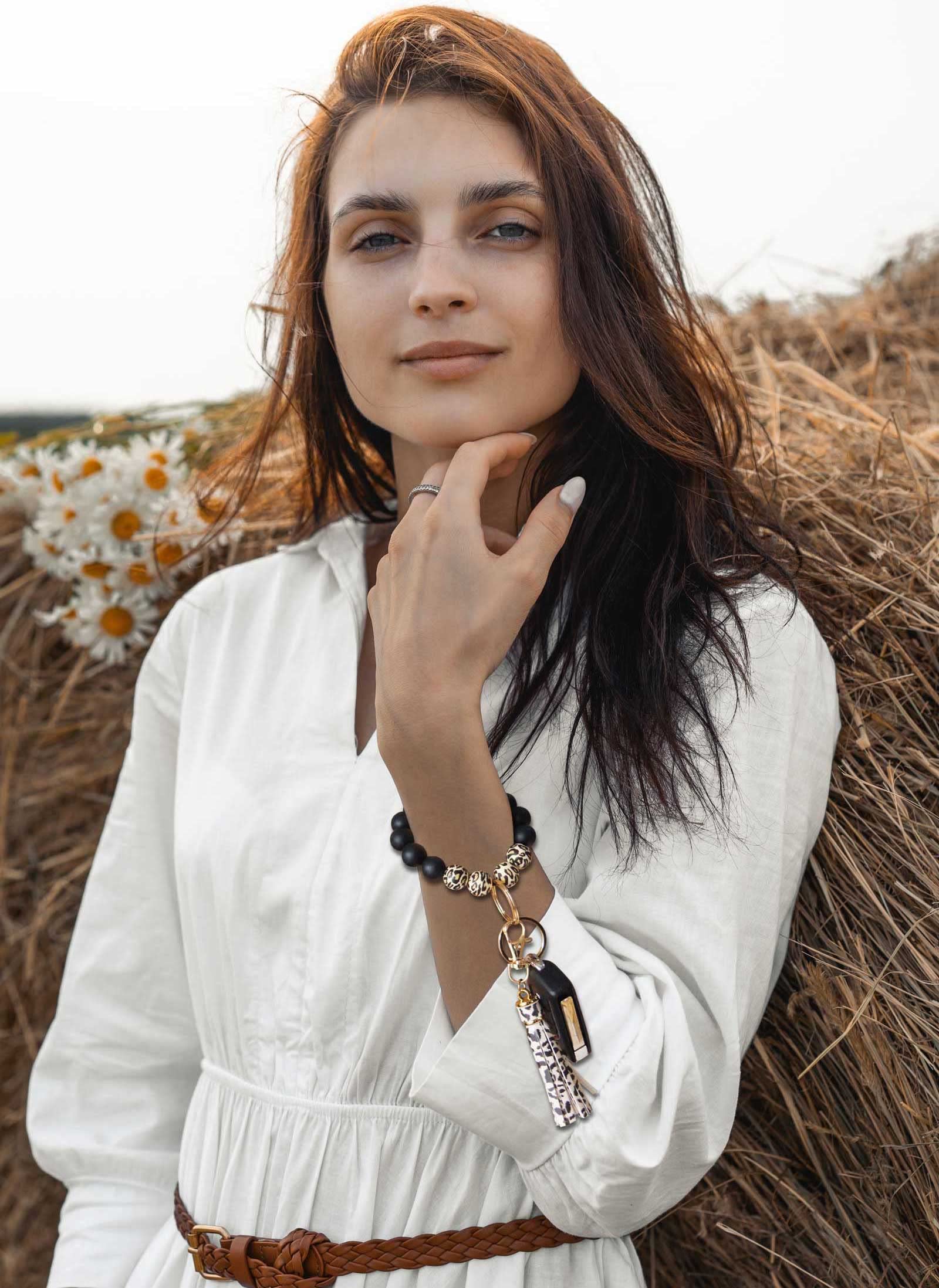 BAOSIWA Women Silicone Bracelet Keychain Wristlet Beaded Key Ring Leopard Bangle Chains with Leather Tassel