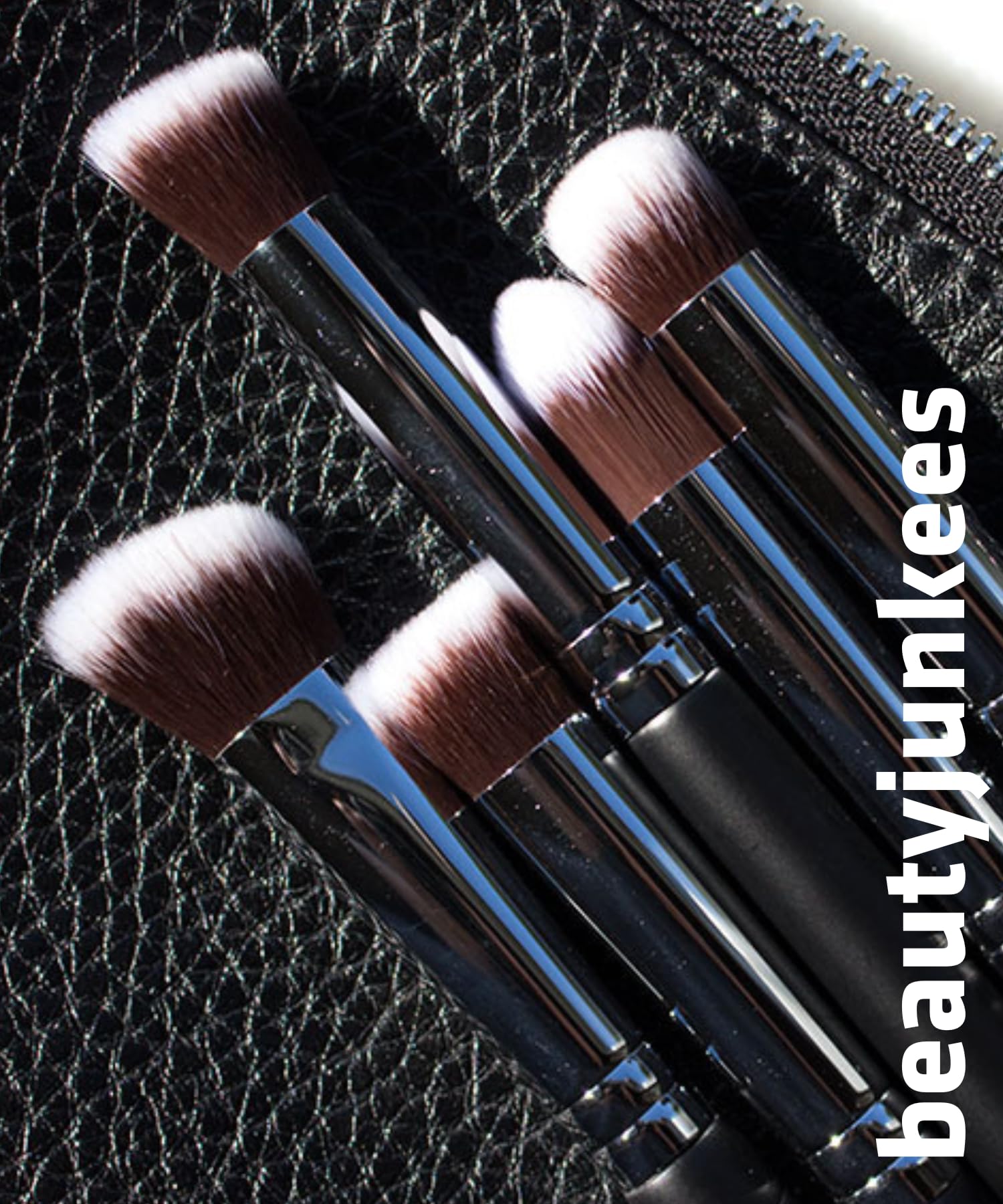 Small Concealer Brush Under Eye β Mini Tapered Kabuki Makeup Brush for Blending, Setting, Contour Eyeshadow, Powder, Cream Make Up, Vegan Synthetic
