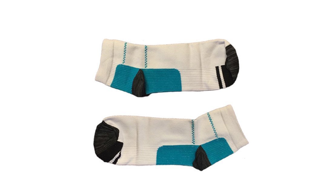 Bcurb Foot Compression Socks Arch Support Low Cut Ankle Support For Plantar Fasciitis Heel Spurs Pain Relief (White/Blue/Black, Small/Medium)