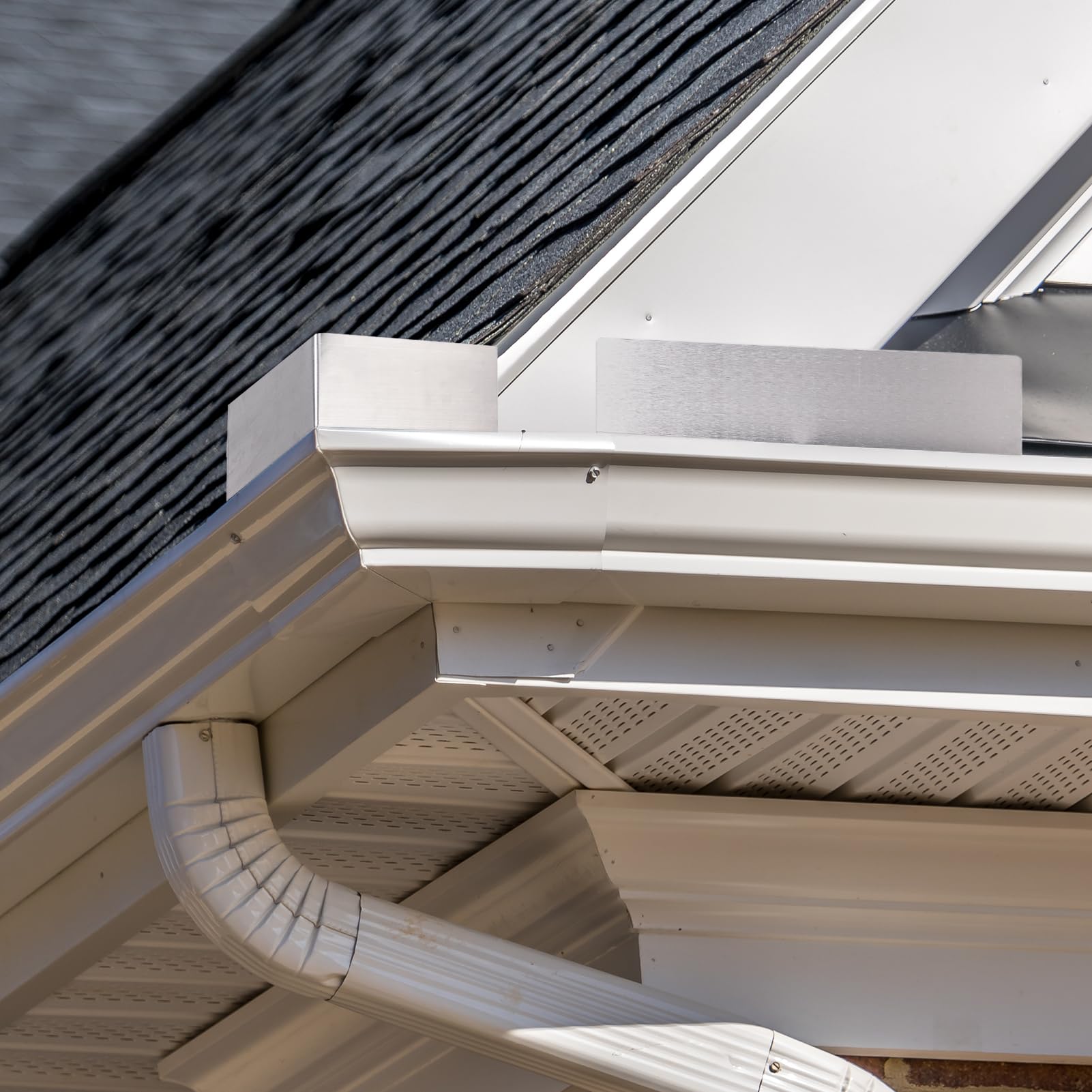 Aoibrloy 2PCS Aluminum Gutter Valley Splash Guards for Roof Corner, Roof Rain Diverter with 20 PCS Matching Gutter Screws, Downspout Diverter for Blocking Heavy Rain Flow