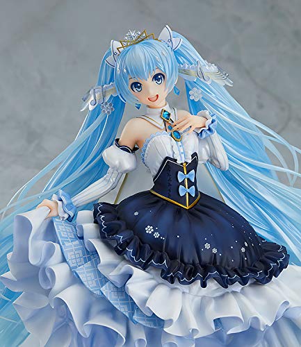 Good Smile Character Vocal Series 01: Hatsune Miku Snow Princess Version 1: 7 Scale PVC Figure,Multicolor,G94134
