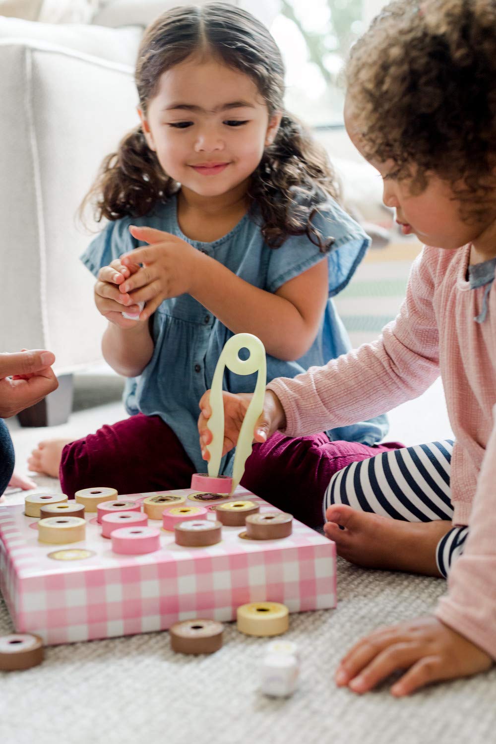 Peaceable Kingdom Busy Busy Bake Shop Cooperative Game for Kids - 2-5 Players Ages 4 and Older.