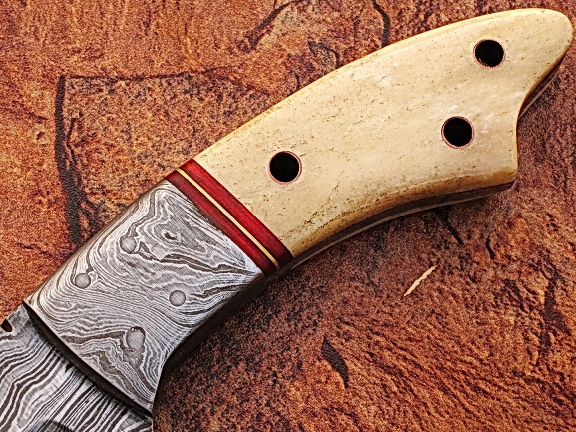 AishaTech Red Circle Hunting Knife Damascus Steel Blade Bone Handle