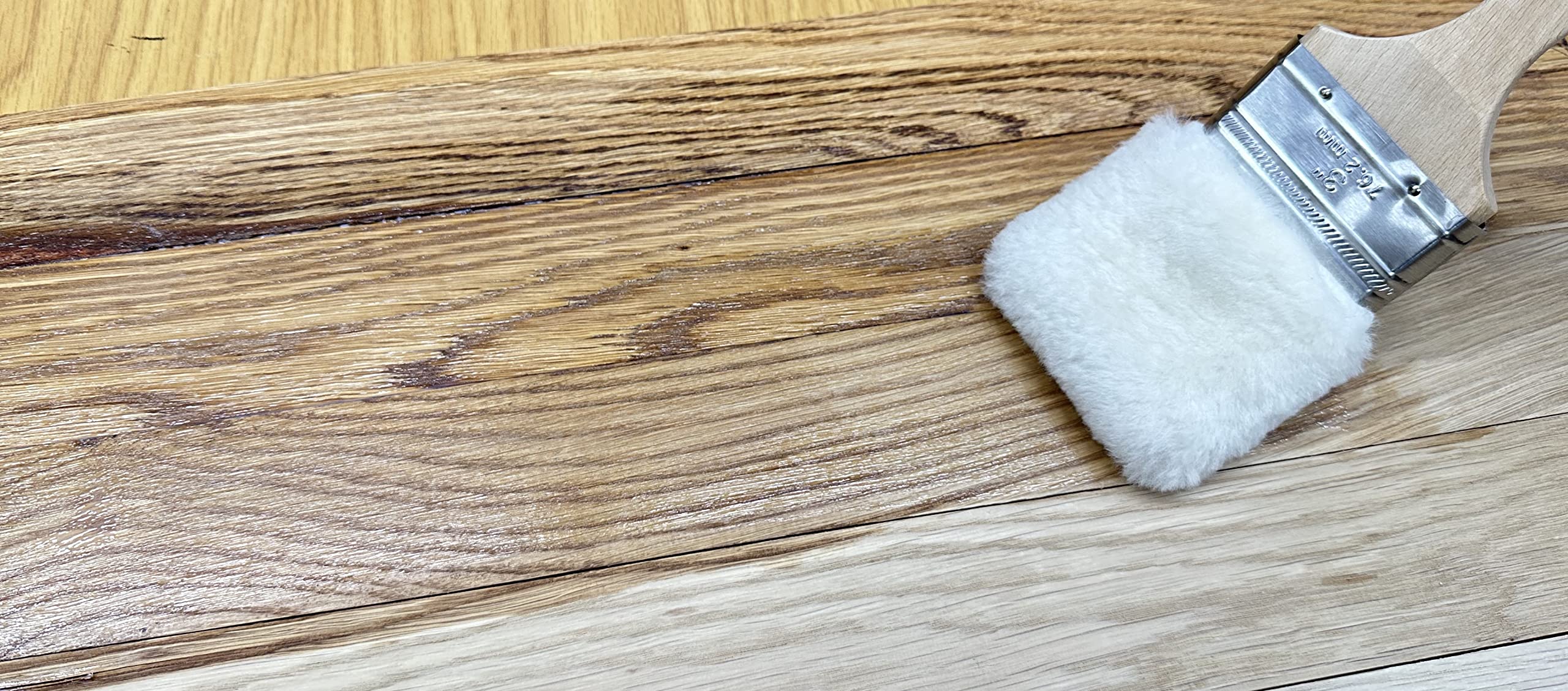 Lambskin Stain & Paint Brush - for use with All Latex and Oil Based Paints, Stains and Polyurethanes. 100% Natural Lambskin - New and Patented Design (2 Inch)