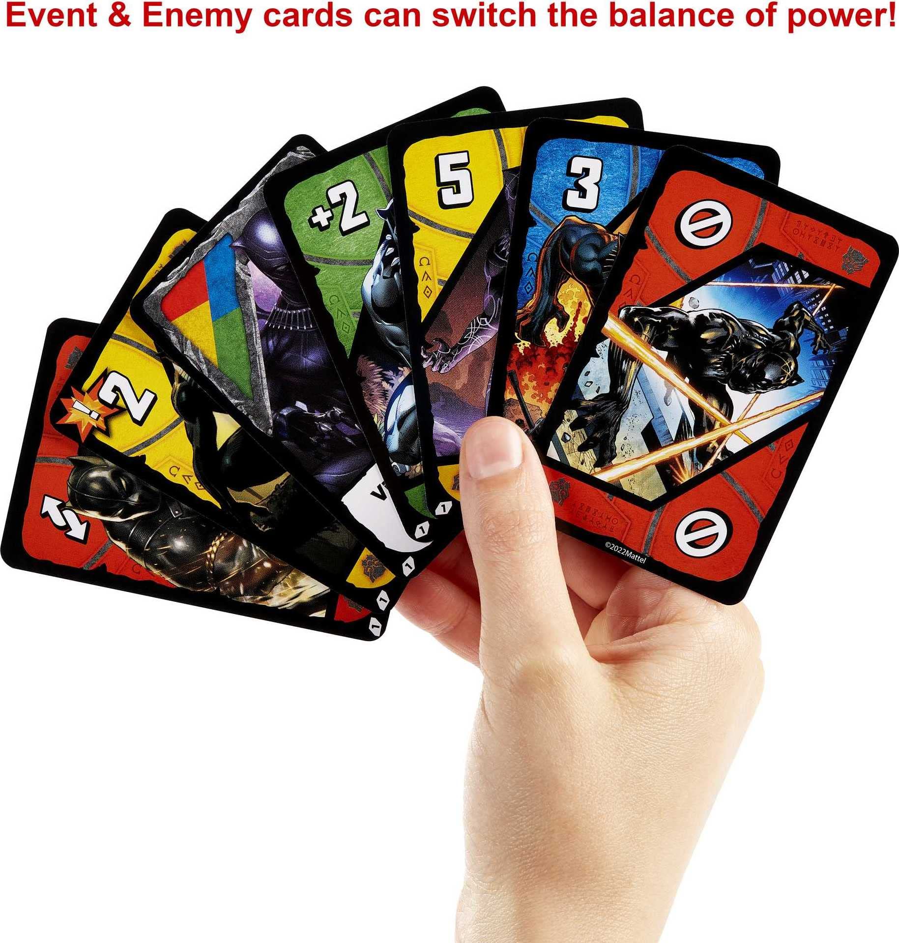 Mattel Games UNO Ultimate Marvel Card Game with 4 Collectible Foil Cards, Character-Themed Decks & Special Rules for Ages 7 Years & Older