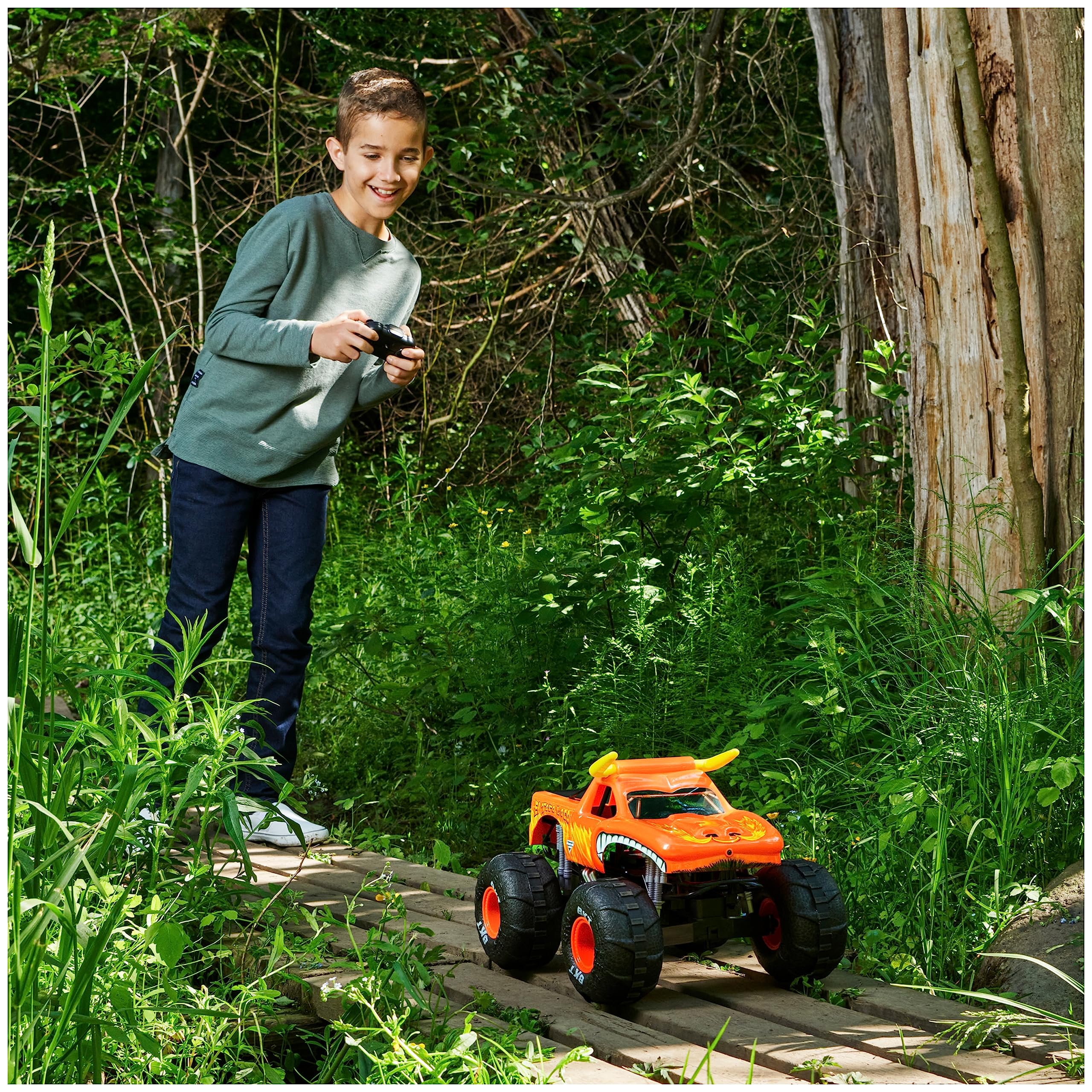 Monster Jam, Official El Toro Loco, Remote Control Monster Truck, Walmart Exclusive, Authentic Sounds, 1:10 Scale