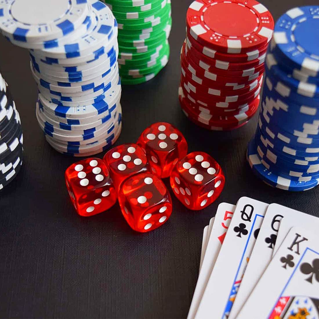 RAYWER 300 pcs Casino Chip Poker Set in Aluminum Case (11.5 Gram Chips), 2 Decks of Cards, 5 Dice, 3 Buttons for Texas Holdem Blackjack