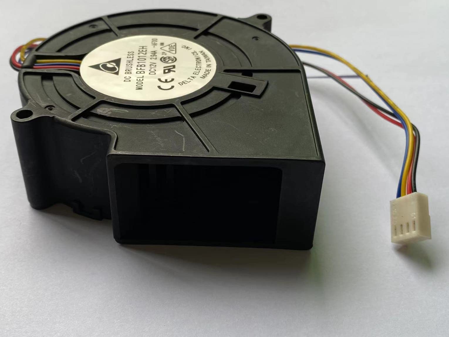 BFB1012EH Fan 12V Blower Fan 2.94A 9733 PWM Adjustable Speed Fan