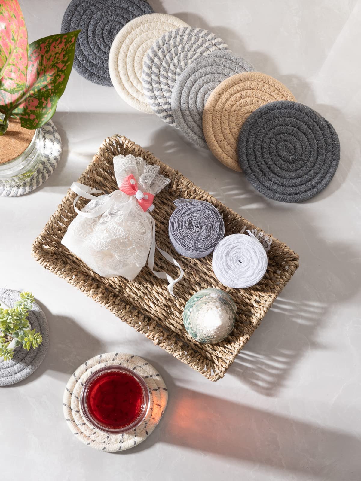 Boho Drink Coasters & Seagrass Basket Holder Set, 6 Styles 12 Pcs Handmade Braided Absorbent Coasters for Drinks, Hand Woven Seagrass Wicker Basket, Heat-resistant Woven Coasters for Table Home Decor