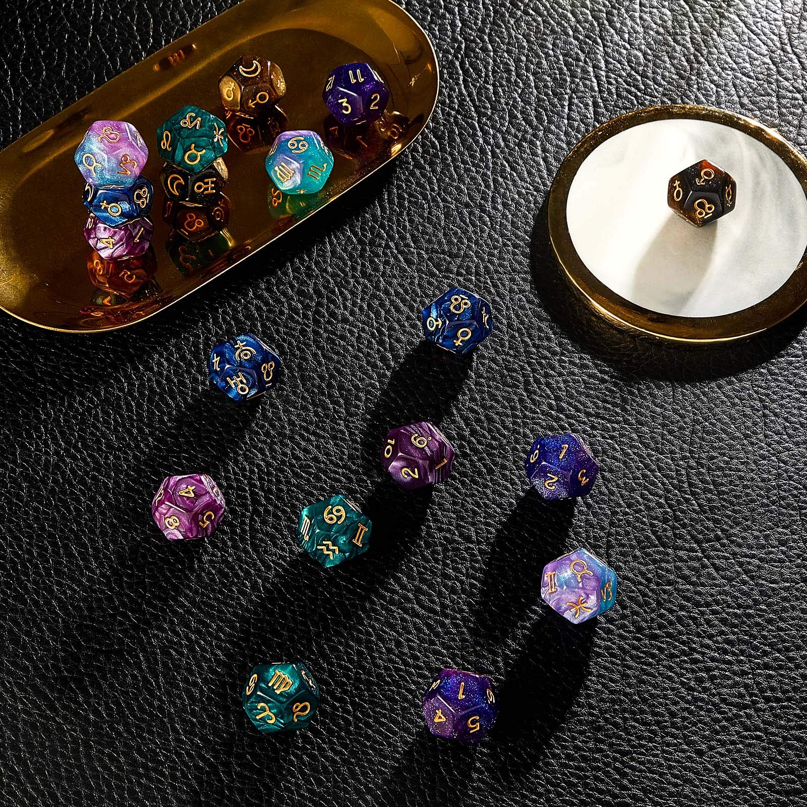 Kasyat 18 Pieces Astrology Dice Astrological Dice 12-Sided Tarot Dice Resin Polyhedral Pearl Pattern Dice for Divination Astrology Tarot Cards Accessory
