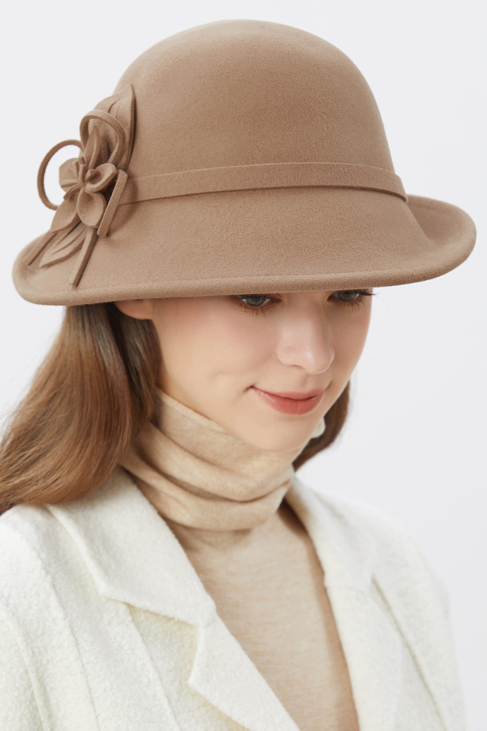 BABEYOND Womens 1920s Bucket Hat Winter Wool Crushable Bowler Hat Vintage Cloche Round Hat with Floral Accent (Camel)