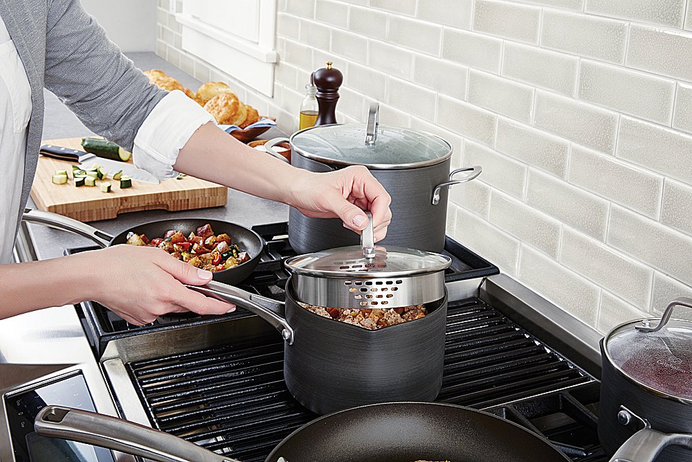 Calphalon 2095259 Classic Nonstick Sauce Pan with Cover, 2.5 quart, Grey