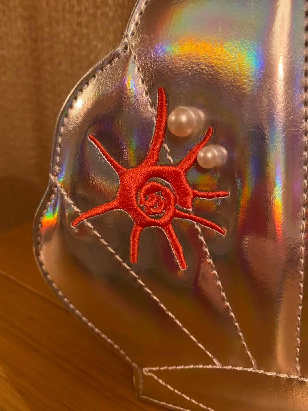 Lost Queen Women's Ariel Iridescent Shell Pearl Handbag Mermaid Crossbody Purse