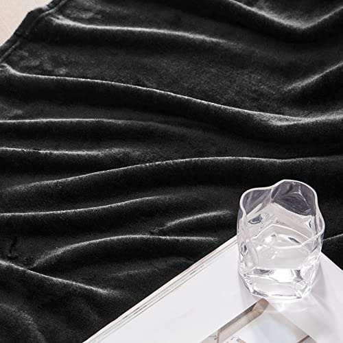 Exclusivo Mezcla Fleece Throw Blanket for Couch, Sofa and Bed, 300GSM Super Soft Blankets and Warm Throws, Cozy, Plush, Lightweight (50x60 inches, Black)