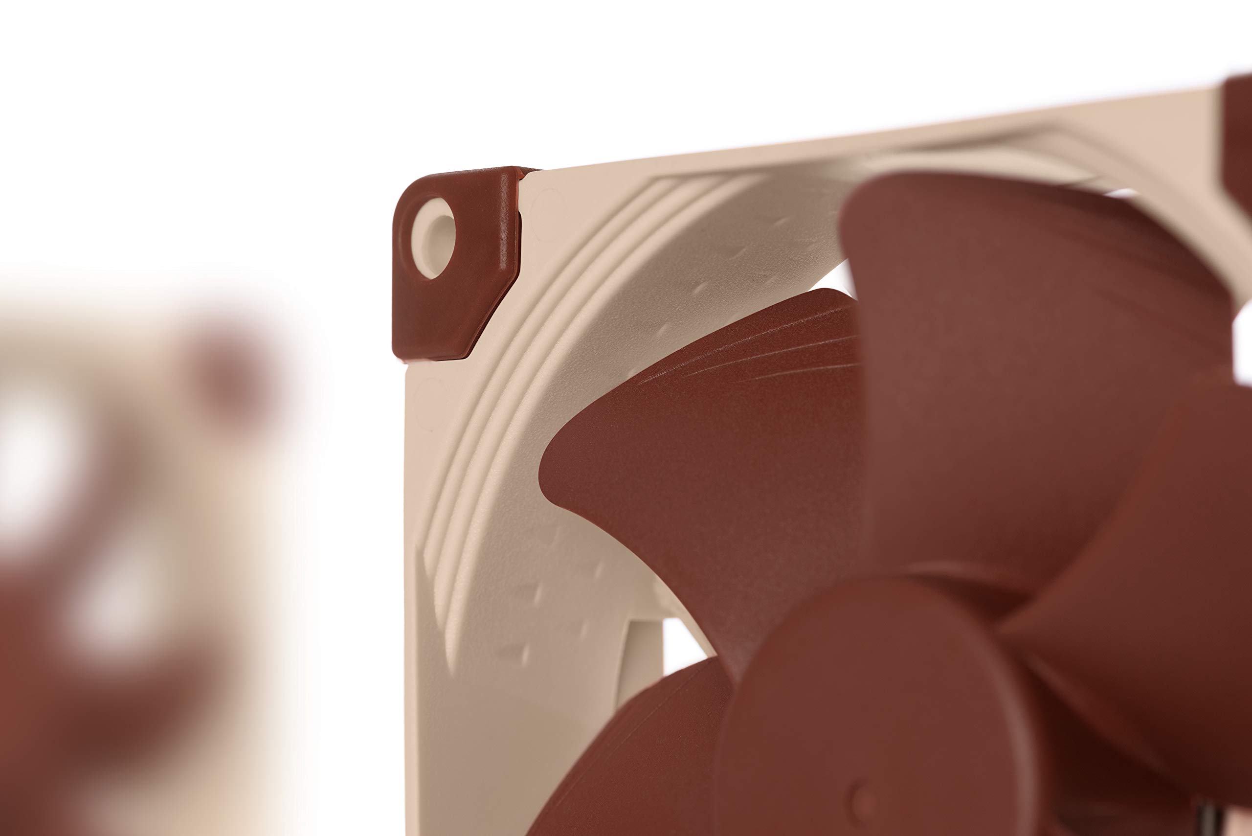Noctua NF-A9 PWM, Premium Quiet Fan, 4-Pin (92mm, Brown)