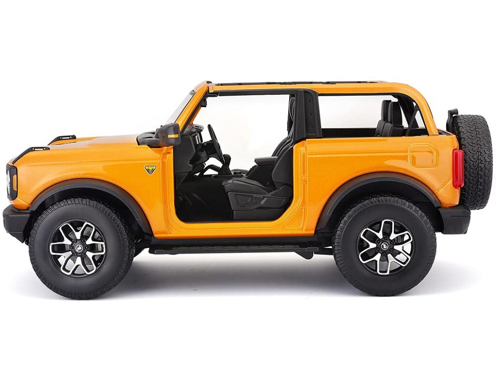 Maisto Diecast Cars 2021 Ford Bronco Badlands Orange Metallic Special Edition 118 Diecast Model Car by Maisto 31457