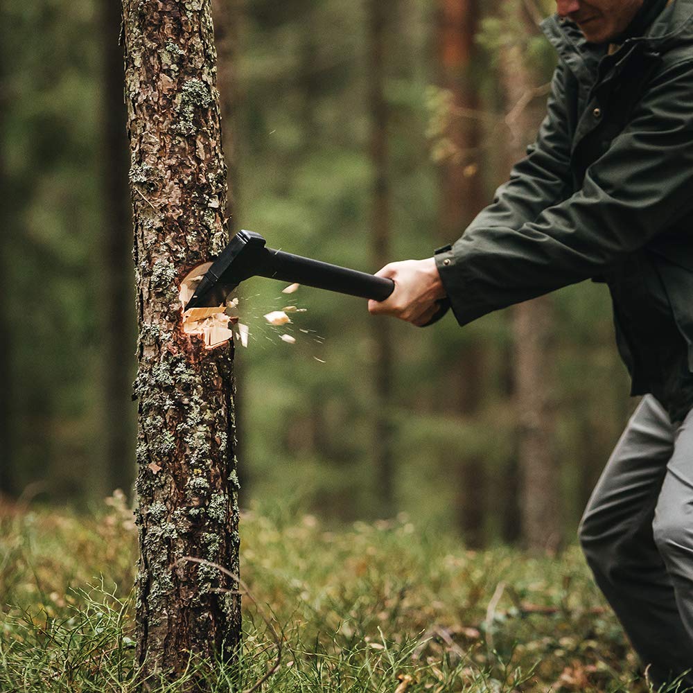 Fiskars Chopping Axe - 28" Shock Absorbing Handle and Low-Friction Steel Blade Coating - Wood Chopper Axe with Sheath - Ideal for Felling Trees - Black