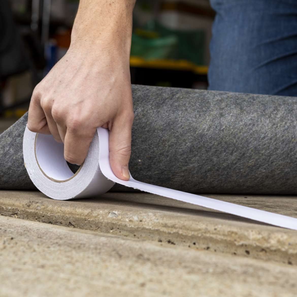 Duck Brand Self-Adhesive Fiberglass Carpet Seaming Tape, 2.44-Inch by 15-Feet, Single Roll (286519)